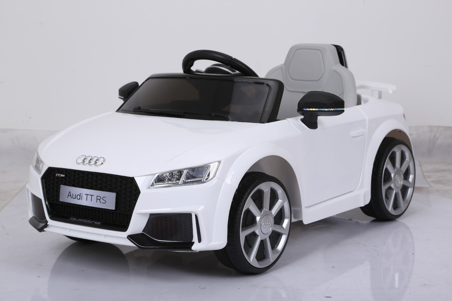 KIDS RIDE ON AUDI TT RS LICENSED CAR REMOTE CONTROL TWIN MOTOR 12V ...
